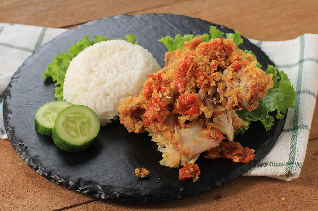 Peluang Bisnis Ayam Geprek: Menguntungkan dan Populer